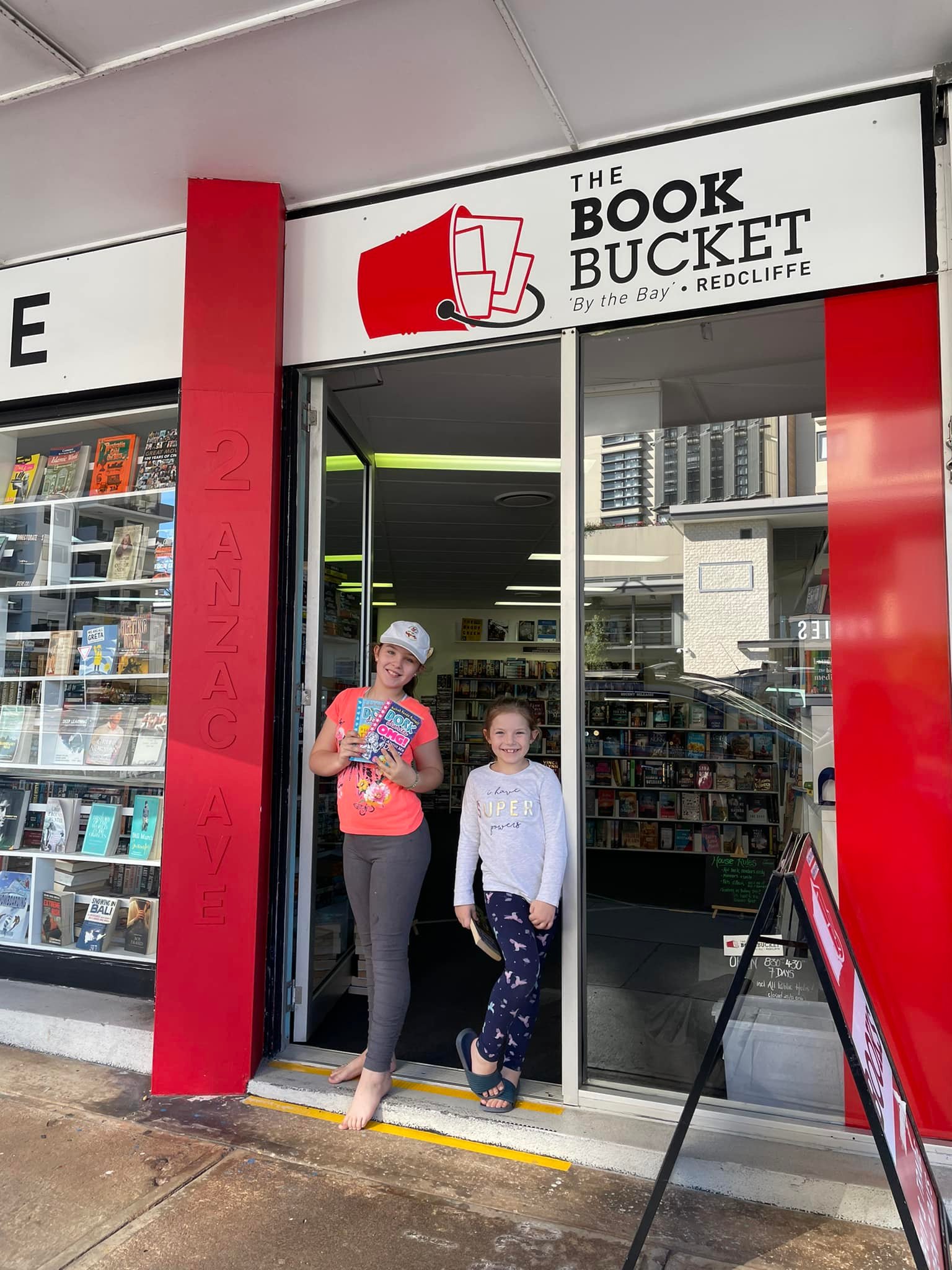Books! And how to find them on the road – Knee Deep Travels